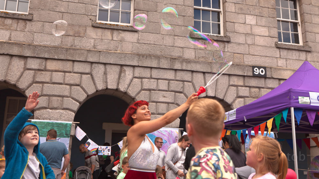 Capturing Community: Celebrating Creativity, Connecting Cultures ...