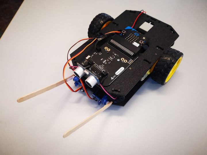 Rockets and Robots | Country Life | Ard-Mhúsaem na hÉireann