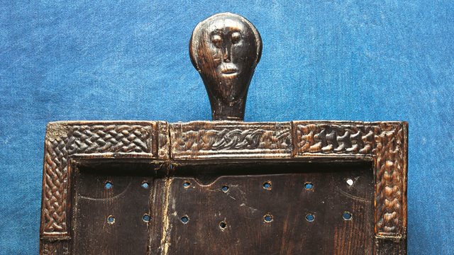 The Ballinderry gaming board | National Museum of Ireland